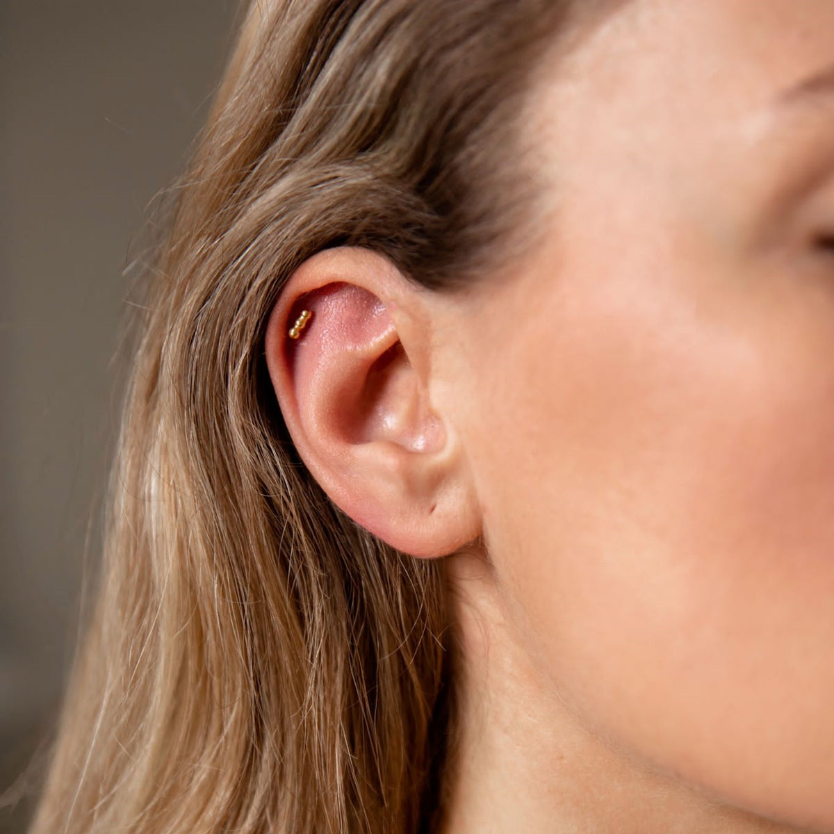 Tiny Treble Line Barbell Earring | Gold Trip